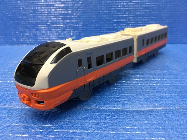 プラレール JR E653系 フレッシュひたち オレンジ 後尾車+中間車(車両単品)｜売買されたオークション情報、yahooの商品情報をアーカイブ公開 - オークファン（aucfan.com）