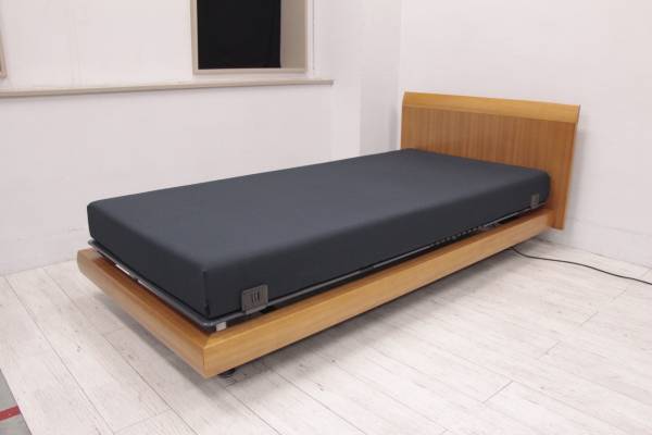 展示品 パラマウントベッド PARAMOUNT INTIME 7000 電動アジャスタブル ベッド 90万(マットレス付き)｜売買されたオークション情報、yahooの商品情報をアーカイブ公開 ...