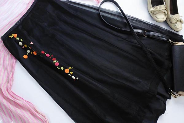 DKNY チュール 刺繍 ロング スカート size2/黒 heb1(フレアースカート、ギャザースカート（ロング）)｜売買されたオークション情報、yahooの商品情報をアーカイブ公開 ...