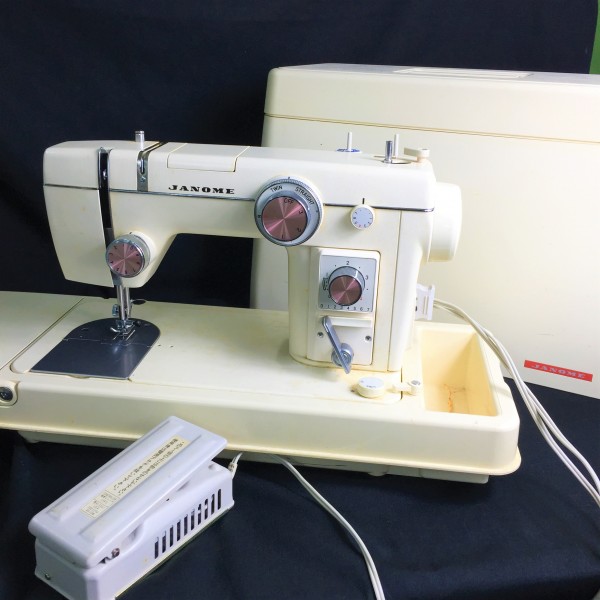 稼働品 ジャノメ ミシン JANOME MODEL 802 レトロ ケース付 1914(ジャノメ)｜売買されたオークション情報、yahooの商品情報をアーカイブ公開 - オークファン ...