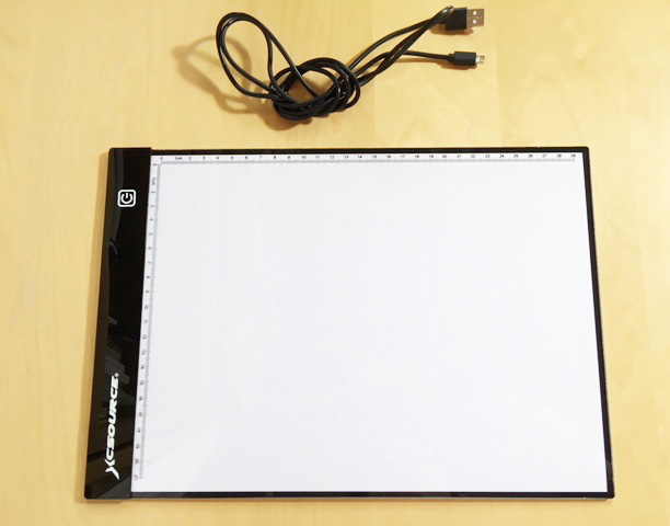 超 同様 XCSOURCE 超薄型4mm A4 LEDトレース台 製図板 無段階調光機能 USB充電ケーブル付き XC701 漫画 マンガ ...