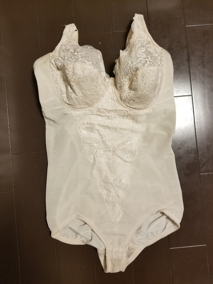ルキヤ 補正下着 E90LL ボディスーツ(Eカップ以上)｜売買されたオークション情報、yahooの商品情報をアーカイブ公開 - オークファン（aucfan.com）