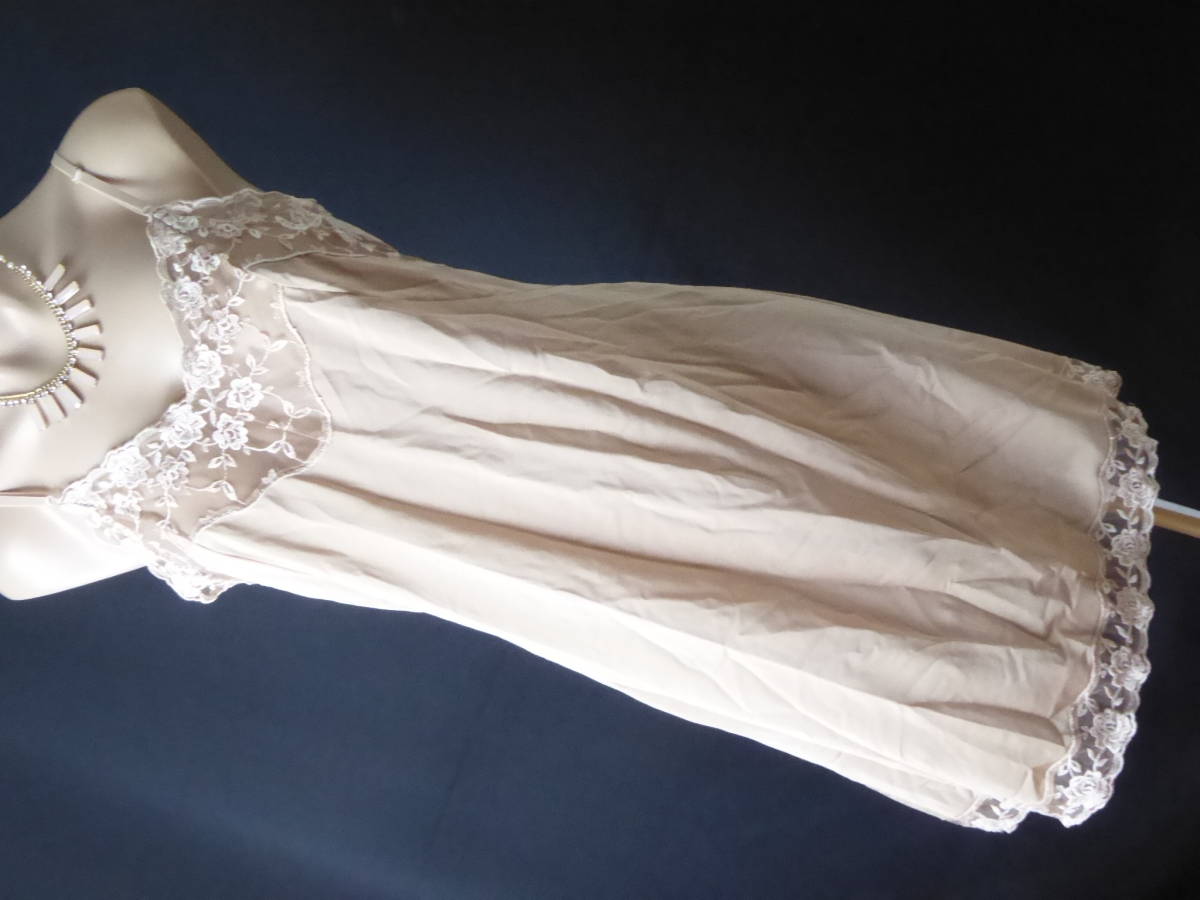 8656 ルシアン 繊細な花柄刺繍レース 大人に似合うスリップ L90-90(Lサイズ)｜売買されたオークション情報、yahooの商品情報をアーカイブ公開 - オークファン（aucfan.com）