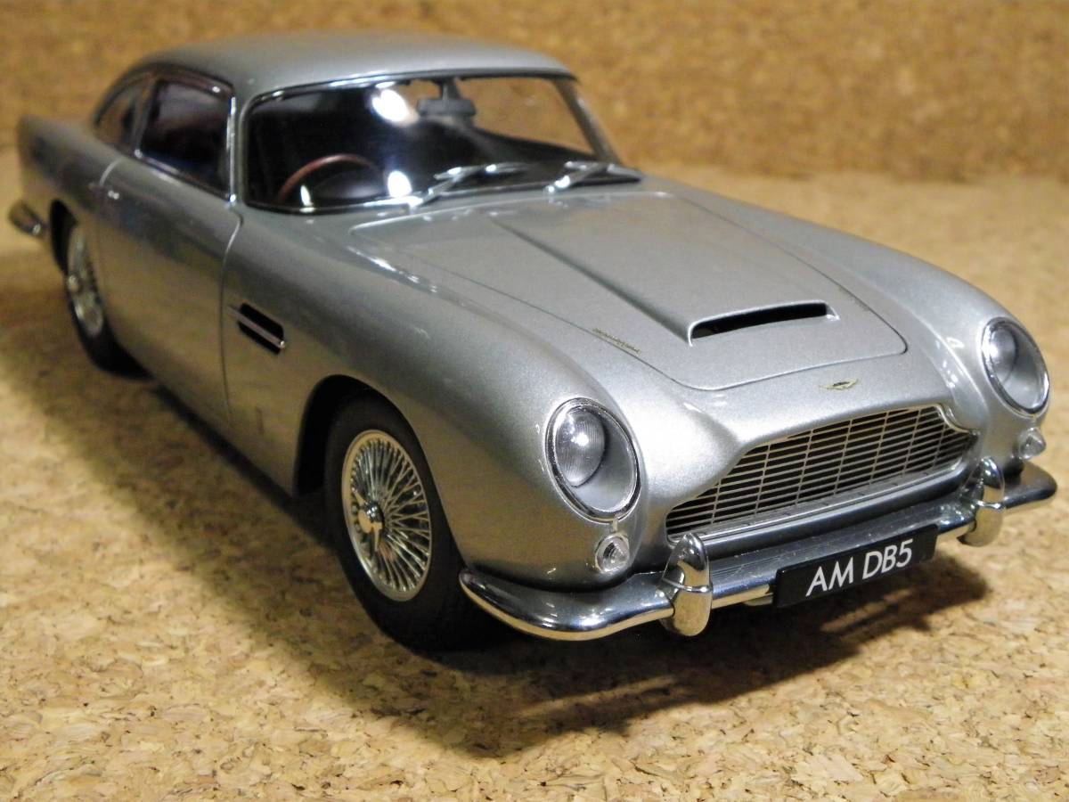 絶版 オートアート 1/18 アストン マーチン DB5 シルバー(乗用車)｜売買されたオークション情報、yahooの商品情報をアーカイブ公開 - オークファン（aucfan.com）