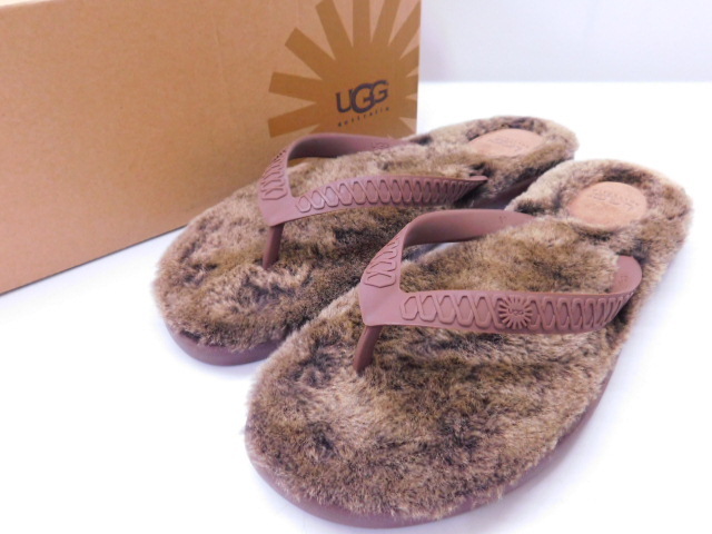 C767 正規 UGG ファーサンダル W FLUFFIE 1684 W / CHMG 26㎝ 試着のみ(US9以上)｜売買されたオークション情報、yahooの商品情報をアーカイブ公開 ...