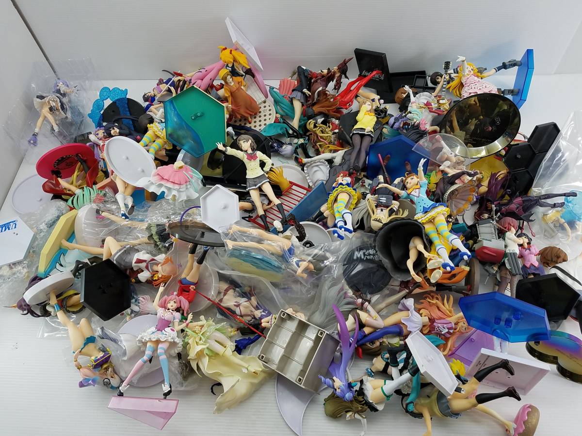 #54/YR69×ラブライブ サンシャイン けいおん FGO等々フィギュアまとめ売り ジャンク品(その他)｜売買されたオークション情報 ...