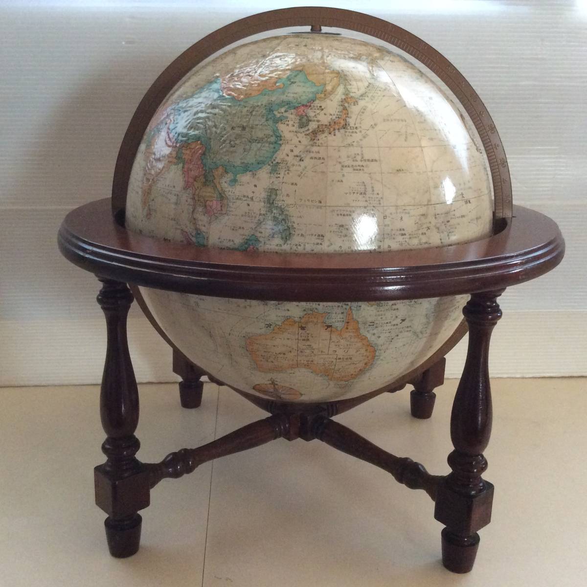 ビンテージ地球儀 リプルーグル USA製 REPLOGLE GLOBE 30cm 4つ脚 地球儀 昭和レトロ 地球儀(地球儀)｜売買されたオークション情報、yahooの商品情報をアーカイブ公開 ...