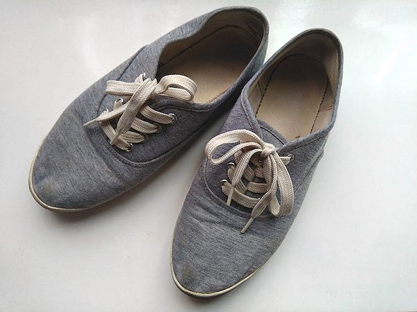 スニーカー 24.cm 女子高 JK(スクールシューズ、上履き)｜売買されたオークション情報、yahooの商品情報をアーカイブ公開 - オークファン（aucfan.com）