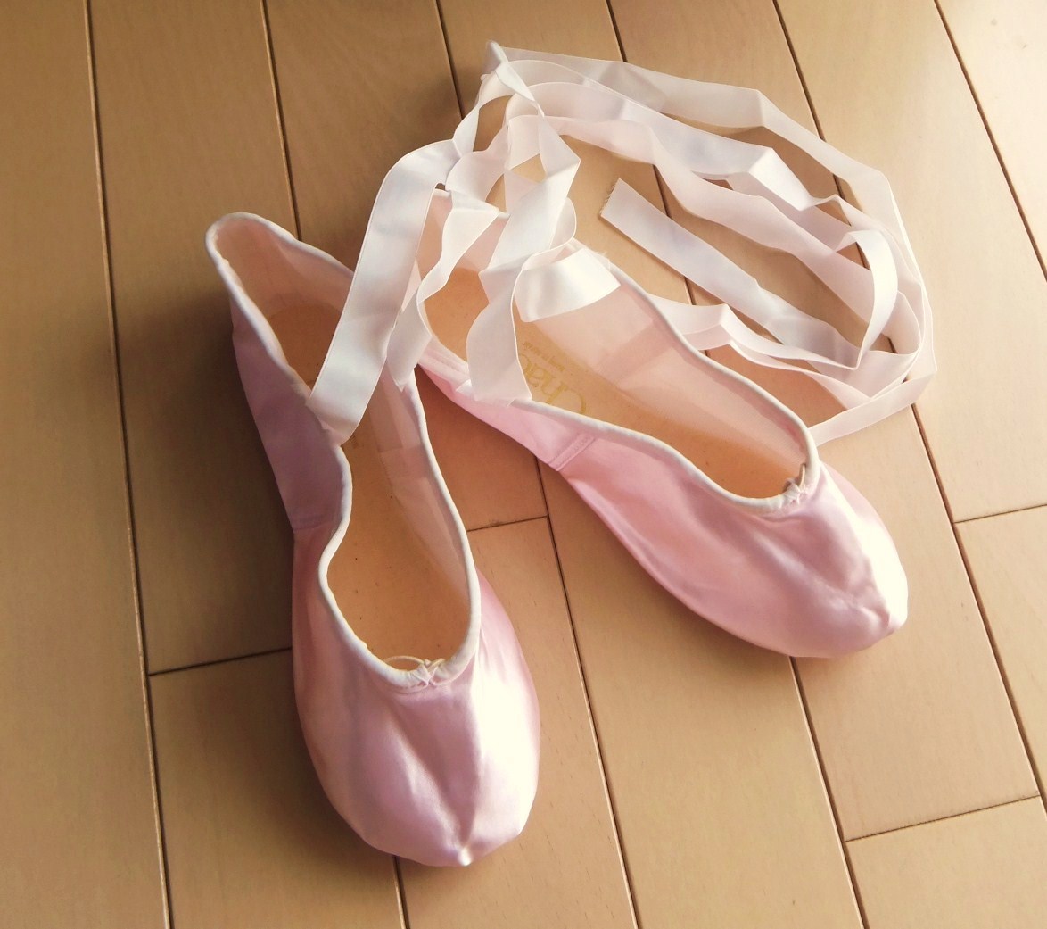 Chacott チャコット サテン バレエシューズ 25.0cm リボン付き ￥2 640 ロイヤルピンク(シューズ)｜売買されたオークション情報、yahooの商品情報をアーカイブ公開 ...