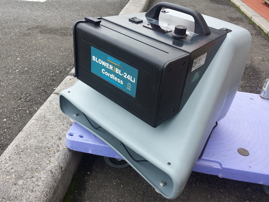 品 ペンギンワックス 業務用 コードレス送風機 本体のみ BL-24Li(送風機、ブロワ)｜売買されたオークション情報、yahooの商品情報をアーカイブ公開 - オークファン（aucfan.com）