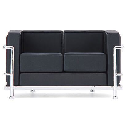 デザイナーズチェア ミニチュア 1/12 スケール コルビジェ LC2-2P ル コルビジェ レアック ジャパン(ル・コルビュジエ)｜売買されたオークション情報、yahooの商品情報を ...