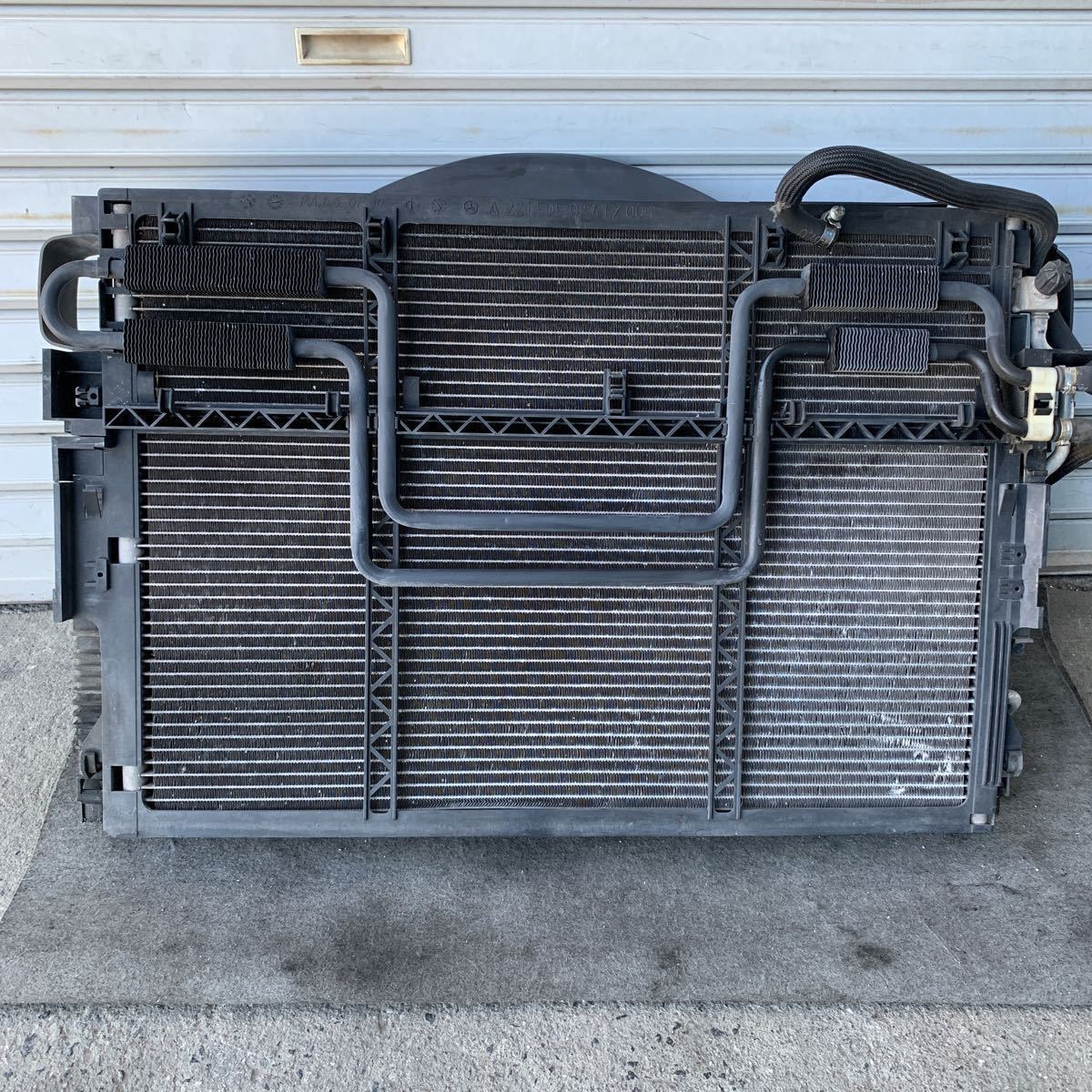 メルセデス ベンツ W221 S550ロング ラジエターセットASSY 2215000503(ラジエーター)｜売買されたオークション情報 ...