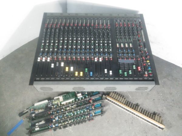 AMEK BCIII BC3 アナログミキサー(ミキサー)｜売買されたオークション情報、yahooの商品情報をアーカイブ公開 - オークファン ...