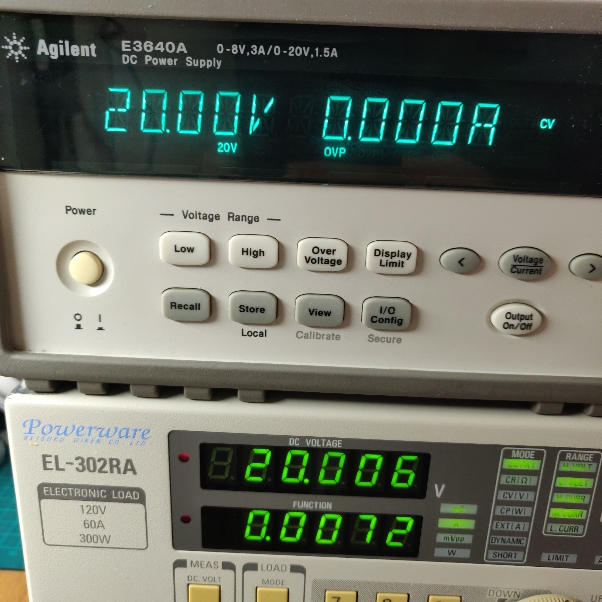 Agilent E3640A DC Power Supply 0-8V 3A/0-20V 1.5A システム電源 直流安定化電源 プログラマブルDC電源 HP アジレント(アマチュア無線 ...