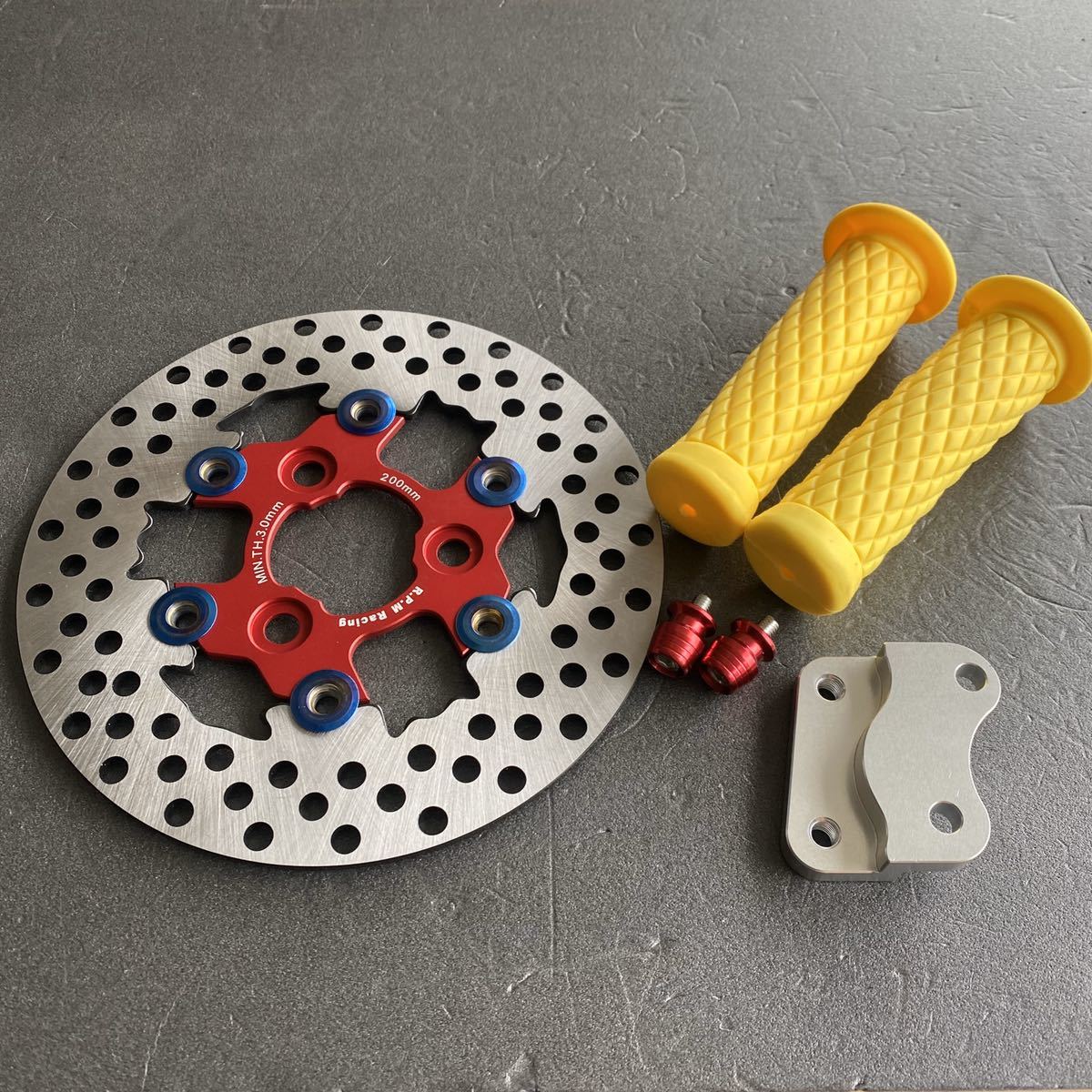 JOG アプリオ タイプⅡ 3YK 3RY フローティングディスク ジョグ キャリパーサポート付き(ディスクローター)｜売買されたオークション ...