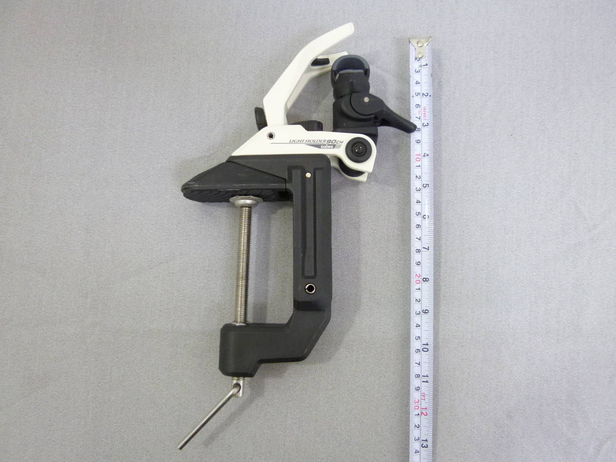 NC0445 DAIWA ダイワ ライトホルダー LIGHT HOLDER 90CH 竿受け(竿受け)｜売買されたオークション情報、yahooの商品情報をアーカイブ公開 - オークファン ...