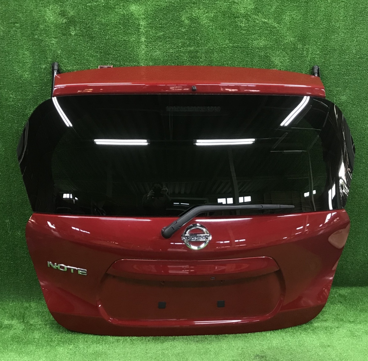 MD-00143 ノート E12 リア ゲート バック ドア カラーNBF(リア)｜売買されたオークション情報、yahooの商品情報をアーカイブ公開 - オークファン（aucfan.com）