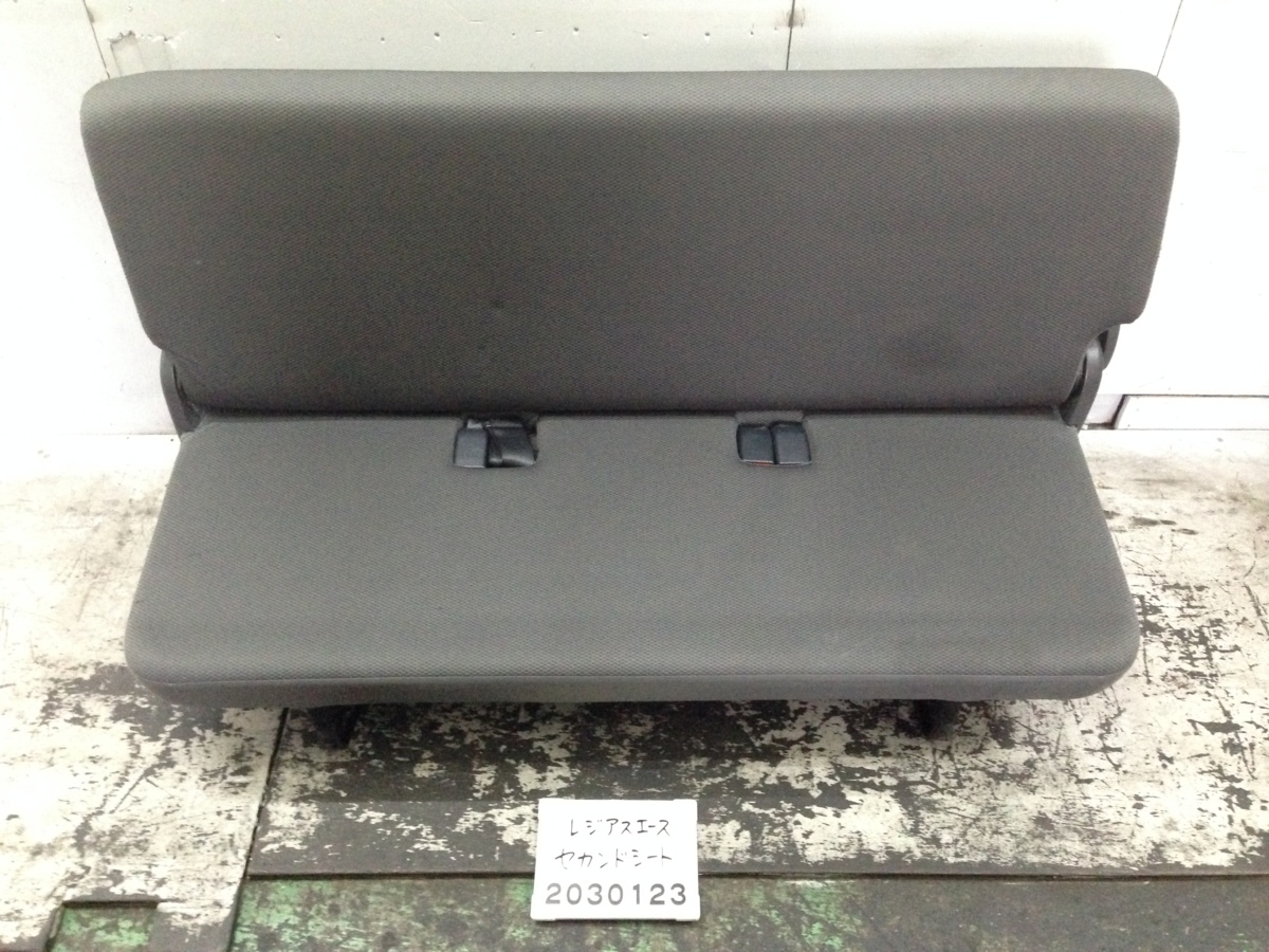 ハイエース 4型 レジアスエース TRH200V セカンドシート シートベルト有用 リア(トヨタ用)｜売買されたオークション情報、yahooの商品情報をアーカイブ公開 - オークファン ...