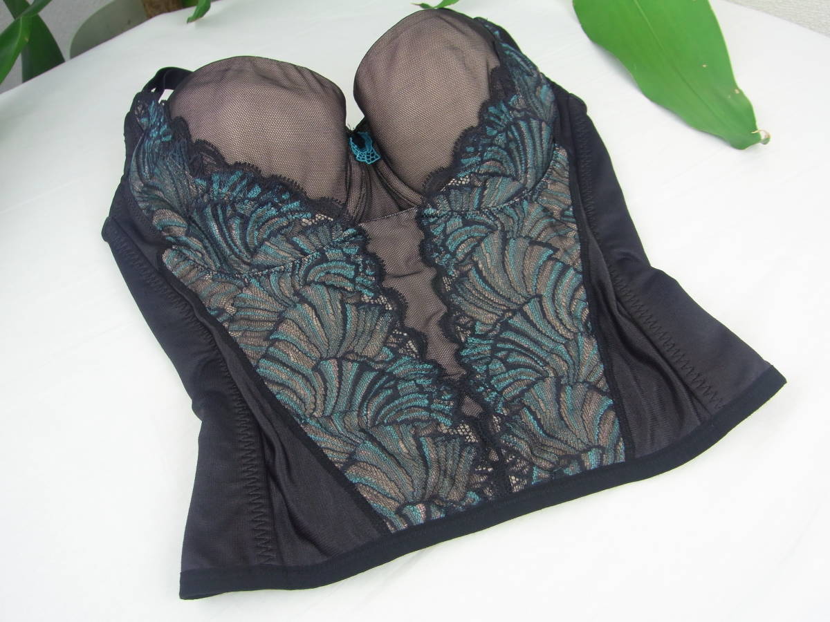 47818-61 マルコ カリーユ 1/2カップロングブラジャー E70 メールブルー/ブラック MARUKO/大きめサイズ/高級補正下着/ボディメイク(Eカップ以上)｜売買されたオークション ...