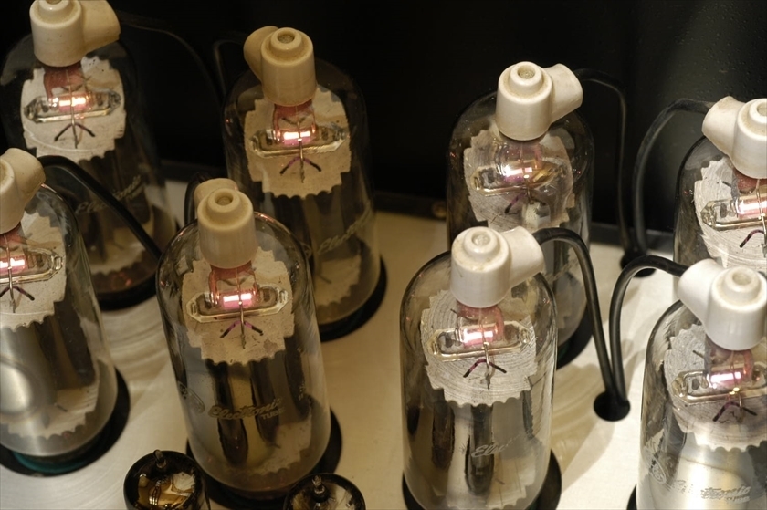 Mactone M8 monox2台 連番ペア 極 奇跡の元箱入り マックトーン 6KD6x8本 OTL；OCL3結モノラル(本体)｜売買されたオークション情報、yahooの商品情報を ...