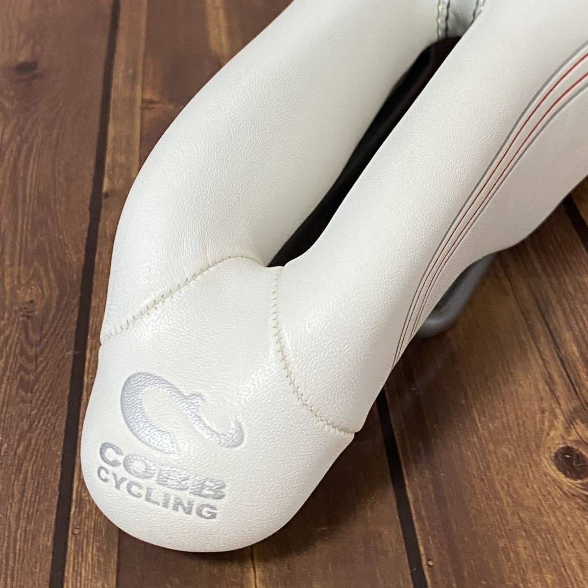 使用少 COBB cycling V-Flow Max TTトライアスロン向き前乗り向けサドル カラー:ホワイト白 コブ/コーブサイクリング ...