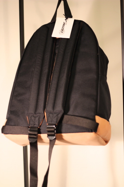 A.P.C.別注 EASTPAK Classic Backpack アーパーセー × イーストパック クラシック バックパック APC ...