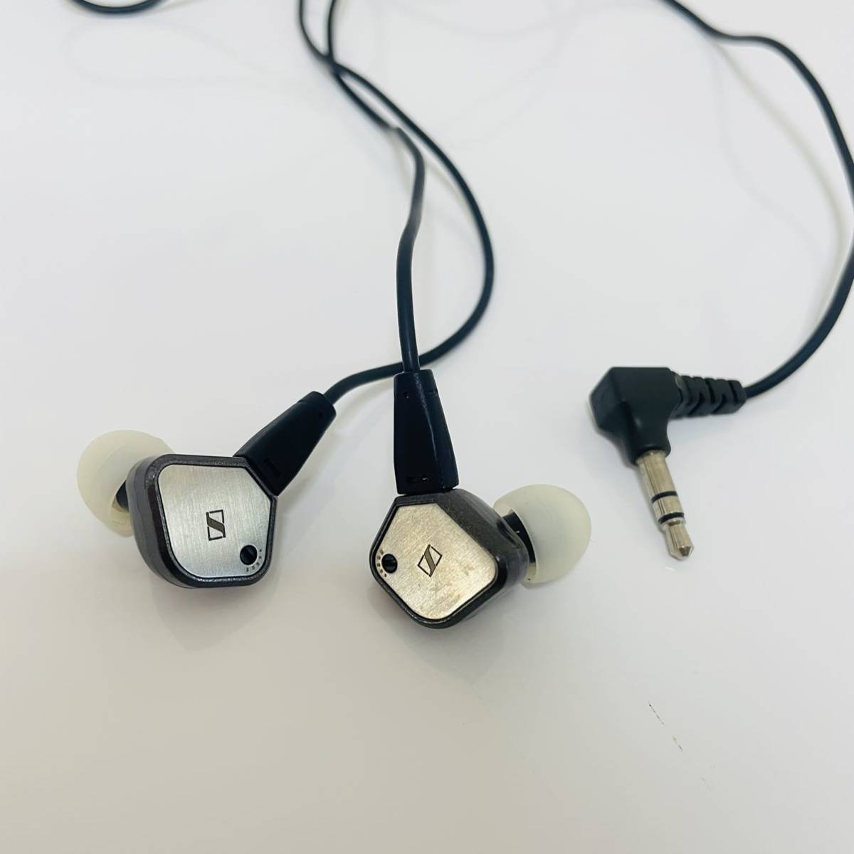 11 ゼンハイザー SENNHEISER IE80 イヤホン 高音質(ゼンハイザー)｜売買されたオークション情報、yahooの商品情報を ...