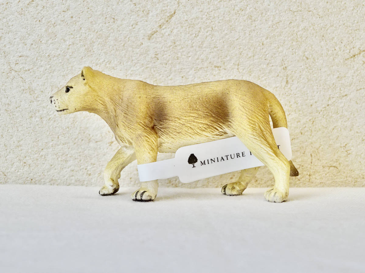 EIKO エイコー MINIATURE PLANET ミニチュアプラネット vol.2 ライオン メス(生き物)｜売買されたオークション情報、yahooの商品情報をアーカイブ公開 ...