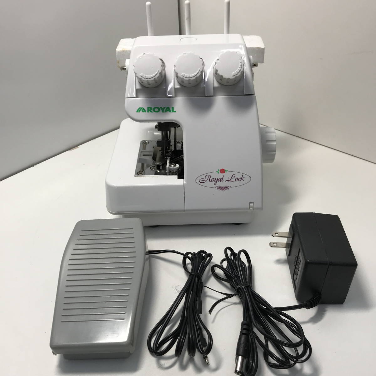 ROYAL ロックミシン RRLS101 ロイヤル株式会社 フットコントローラーあり 通電チェックのみ y0226_2(本体)｜売買された ...