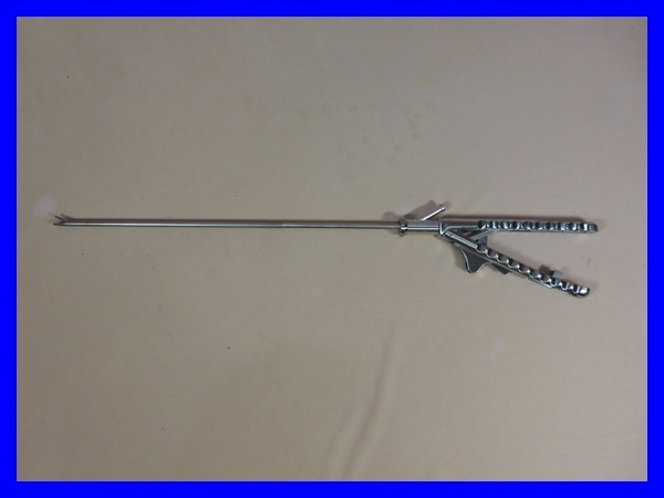 ETHICON エンドパス 内視鏡手術用 持針器 E705R ストレートタイプ及び針角度自動修正機能付タイプ(その他)｜売買されたオークション ...