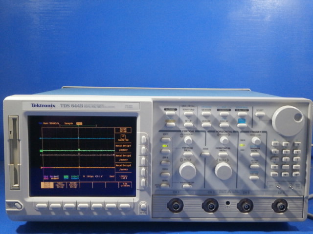 Tektronix TDS644B OSCILLOSCOPE 500MHz 2.5GS/s(その他)｜売買されたオークション情報、yahooの ...