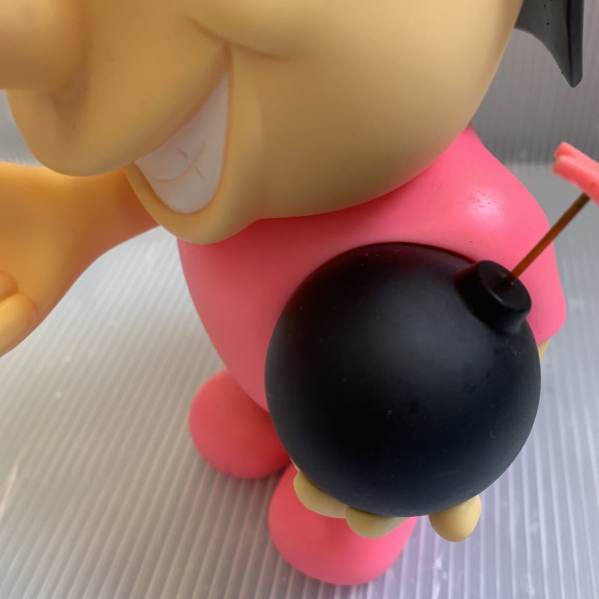 m797 TWIM ツイム フィギュア BOMBARKID 裏原系 ピンク 約20cm(その他)｜売買されたオークション情報、yahooの商品情報をアーカイブ公開 - オークファン ...