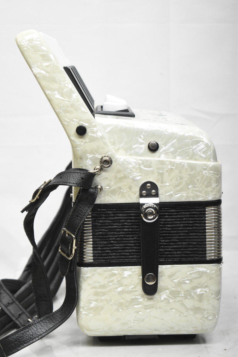 TOMBO トンボ アコーディオン 鍵盤 J261 5000円~(アコーディオン)｜売買されたオークション情報、yahooの商品情報を ...