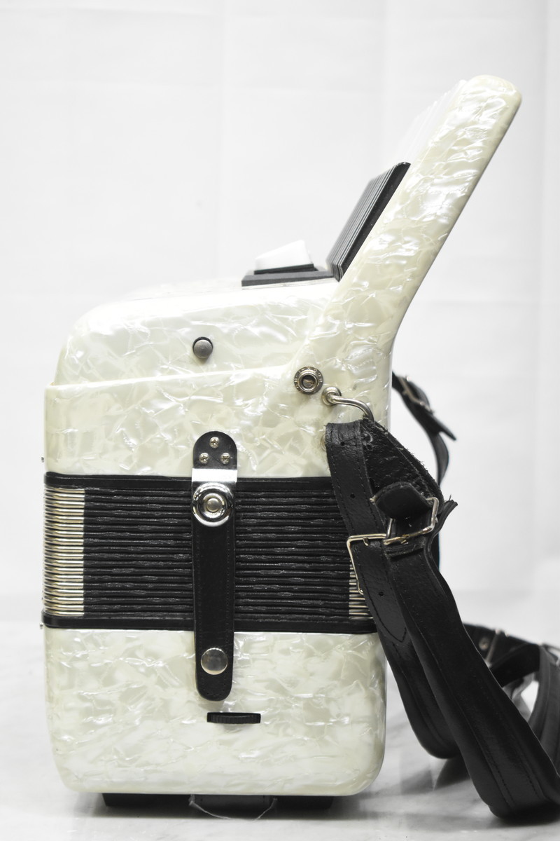 TOMBO トンボ アコーディオン 鍵盤 J261 5000円~(アコーディオン)｜売買されたオークション情報、yahooの商品情報を ...