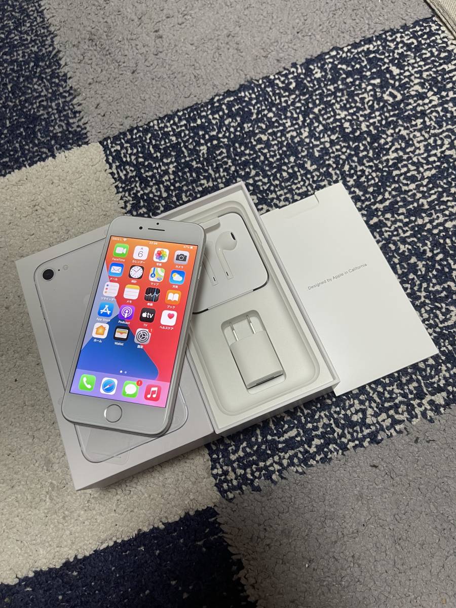 国内SIMフリー Apple iPhone8 64GB シルバー A1906 格安SIM使用可能 ゆうパック発送 全て付属品付き(国内版SIM ...