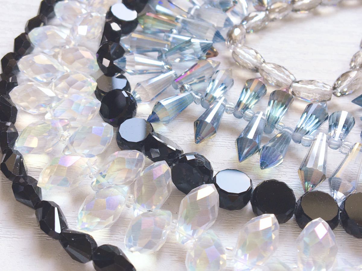 xc 404/現品限りSALE ガラスビーズ mix5連set(ガラス)｜売買されたオークション情報、yahooの商品情報をアーカイブ公開 ...