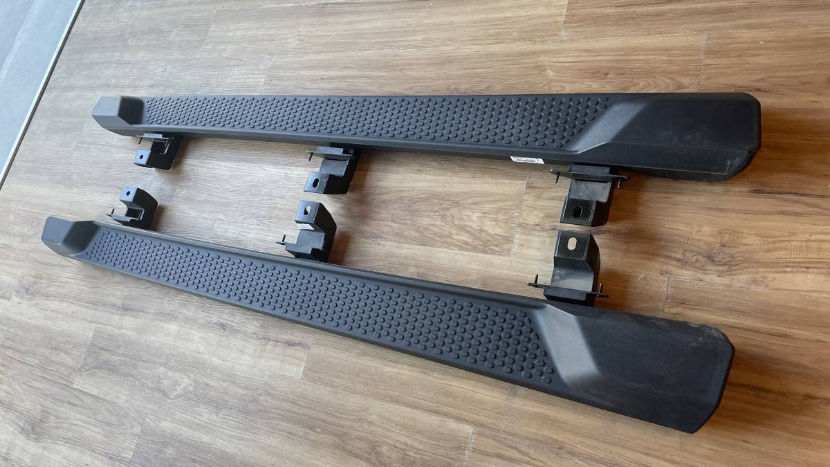 JEEP JL ラングラー 純正 サイドステップ 左右セット 68292906AF / 68292907AF(その他)｜売買されたオークション ...