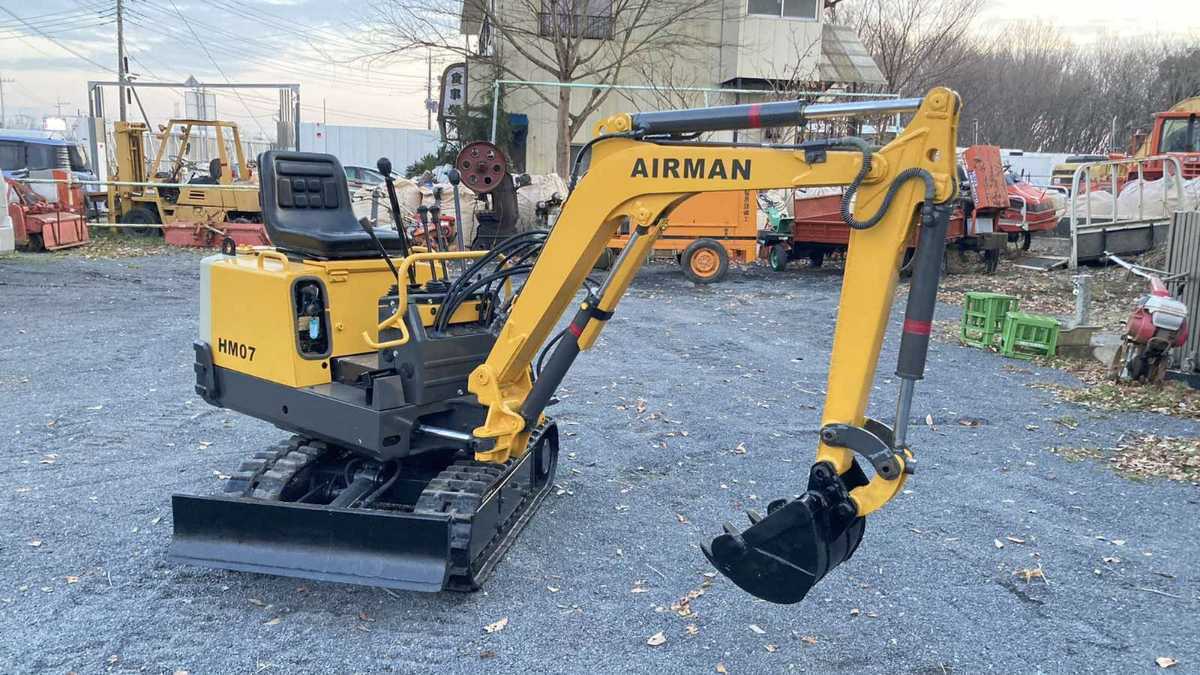 AIRMAN HM07 ミニ油圧ショベル ミニユンボ AIRMAN HM 07 Mini excavator.(建設機械、重機)｜売買された ...