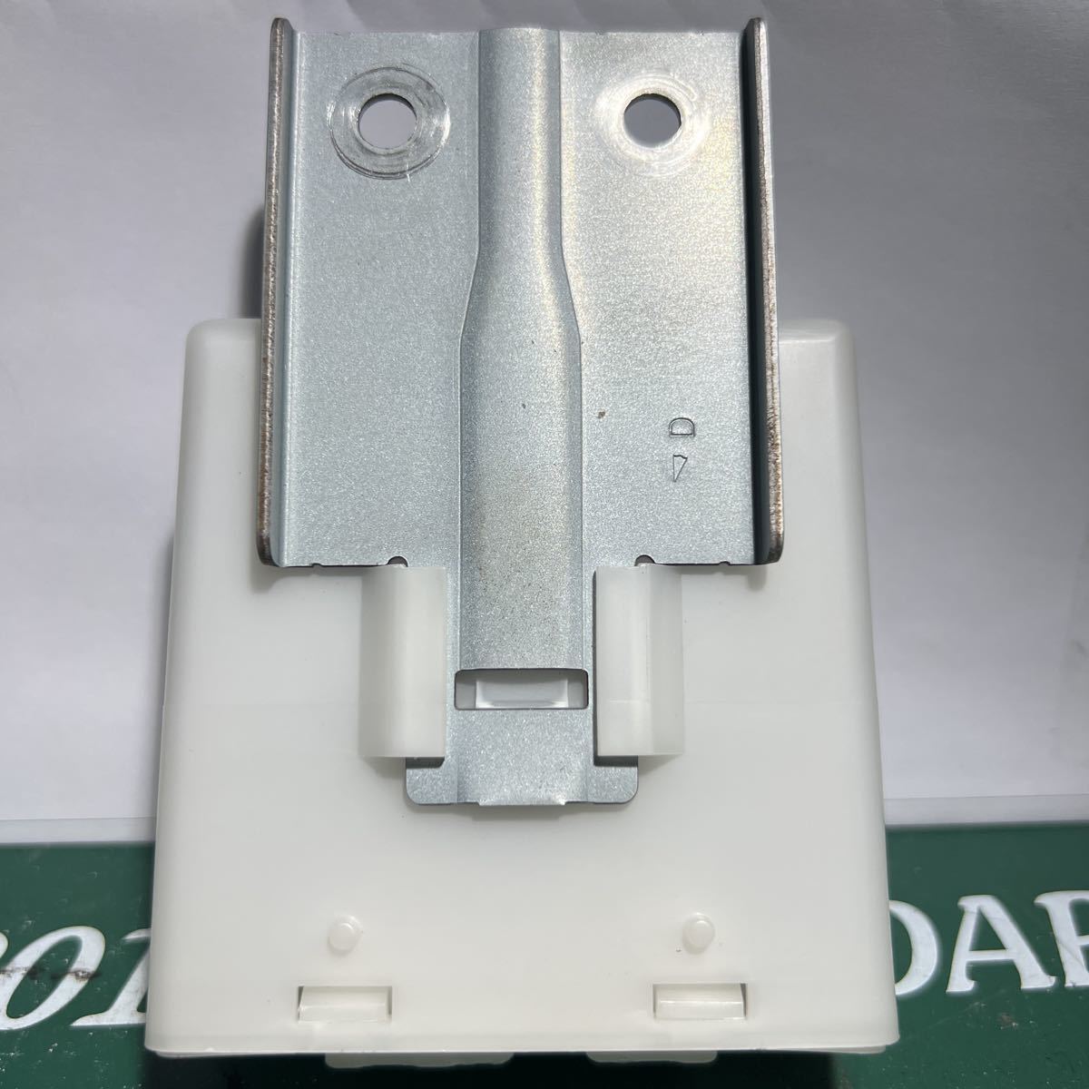 エルグランド E51バックドア/リアゲート イージークローザー コンピューター オートクローザ 28450-WL610(日産用)｜売買されたオークション情報、yahooの商品情報をアーカイブ ...