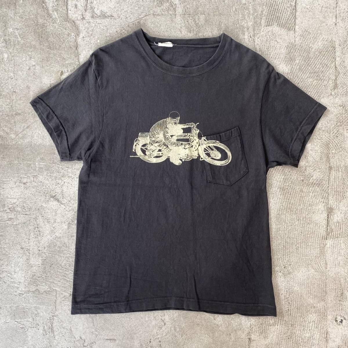 addict clothes アディクトクローズ BIKE LOGO POCKET TEE レーサー バイク & アーチ ロゴ ポケット T ...