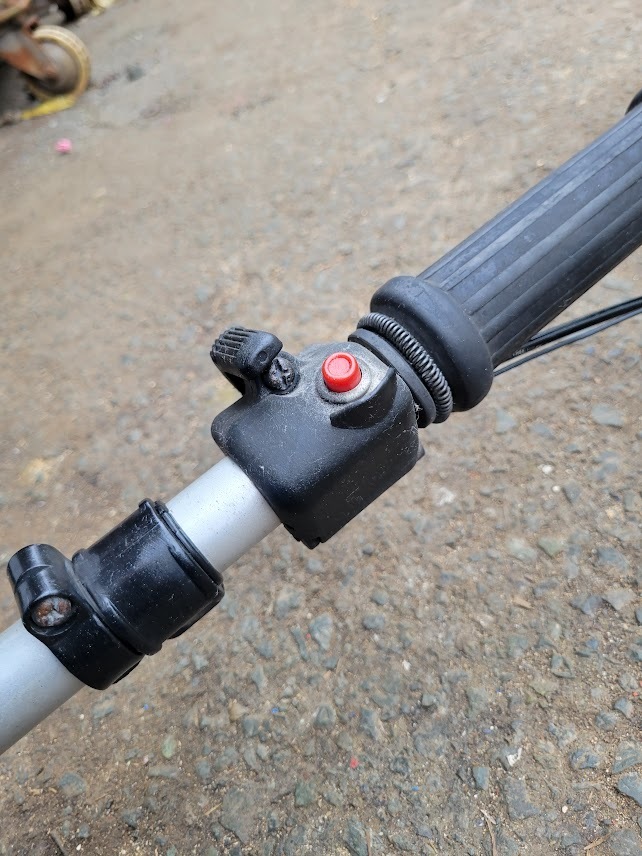 KOMATSU コマツ BC2410 草刈機 ZENOAH 草払い機 ゼノア e-START 刈り払い機 2サイクル 作動確認済 品 静岡県湖西市発(本体)｜売買されたオークション情報 ...