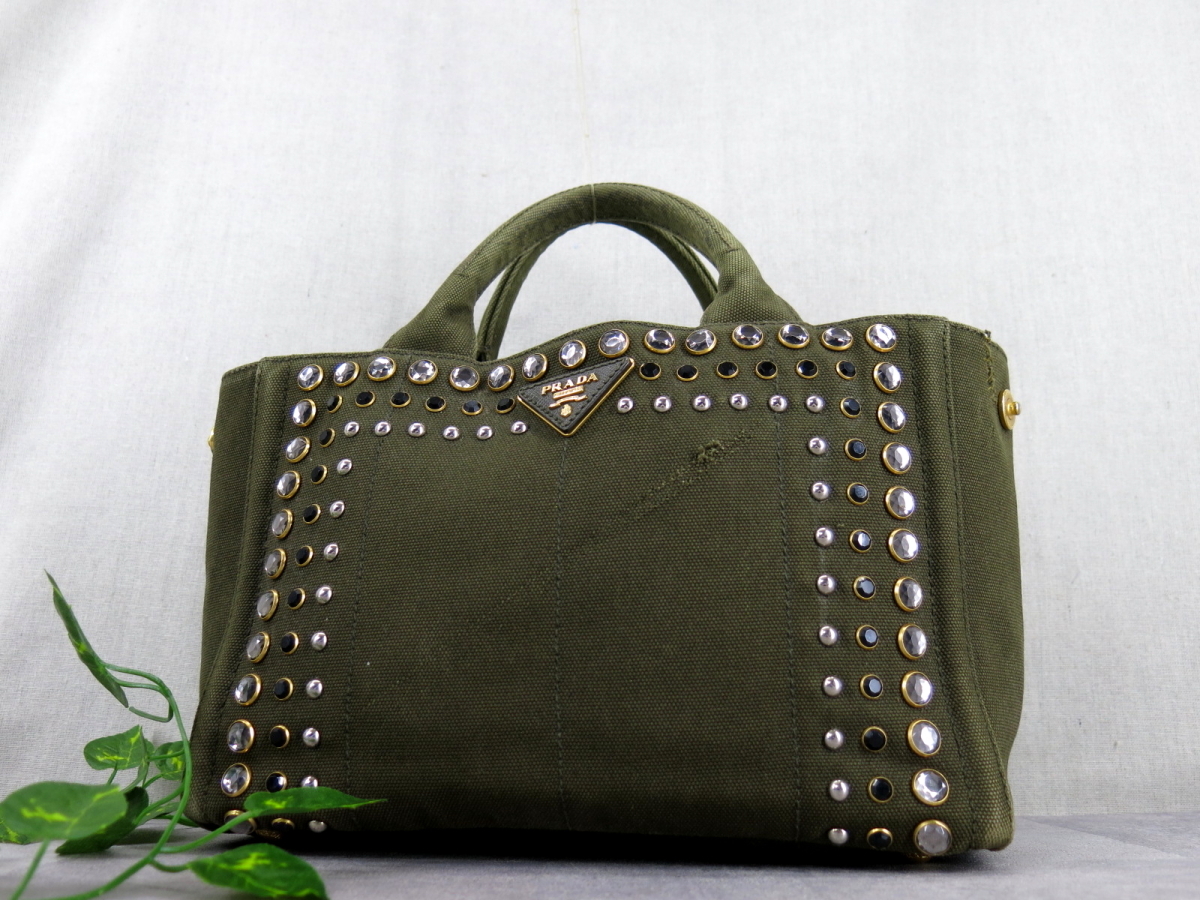 PRADA プラダ カナパ ラインストーン装飾 キャンバス トート バッグ カーキ G金具 イタリア製 腕掛け B5 収納 かばん C3415(トートバッグ)｜売買されたオークション情報 ...