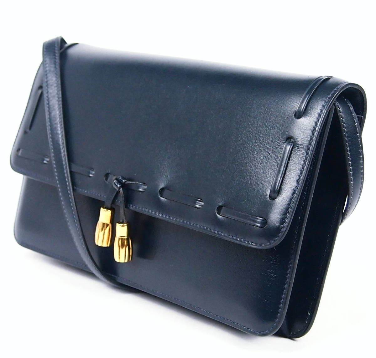 B306 HERMES ヴィンテージ エルメス ボックスカーフ リボン 紺 ショルダー 2way バック 刻印〇O(その他)｜売買されたオークション情報、yahooの商品情報をアーカイブ公開 ...