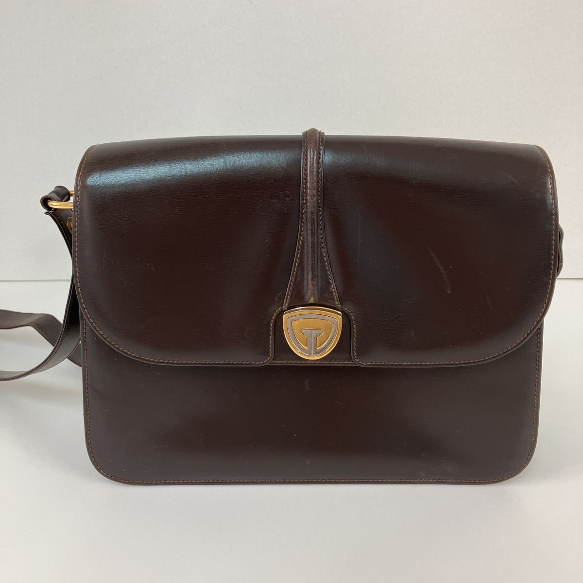 358 GUCCI グッチ ショルダーバッグ フラップ バッグ レザー 革 斜め掛け 鞄 肩掛け ヴィンテージ ゴールド金具 ブラウン(オールドグッチ)｜売買されたオークション情報、yahoo ...