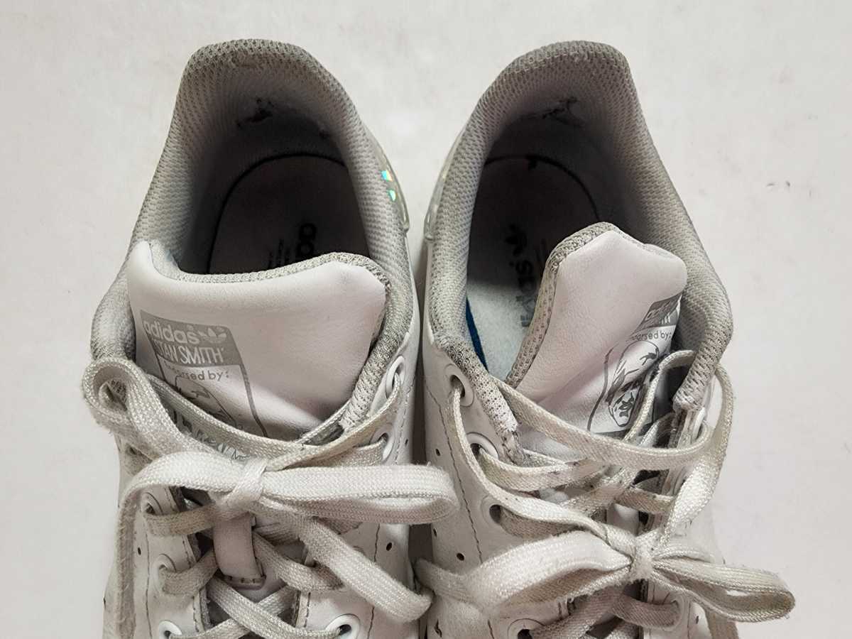 女の子 アディダス adidas スタンスミス J STIAN SMITH J EE8483 ホワイト×シルバー 24.0cm 高校生 品 ...