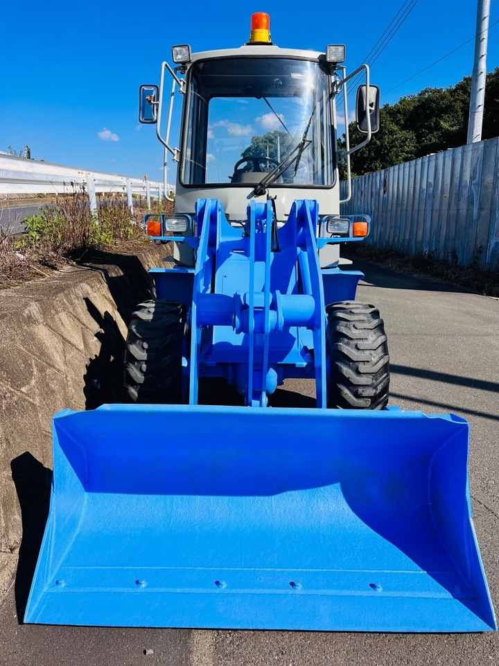 HITACHI LX20-3 ホイールローダー タイヤショベル キャビン付き 20万スタート(建設機械、重機)｜売買されたオークション情報 ...