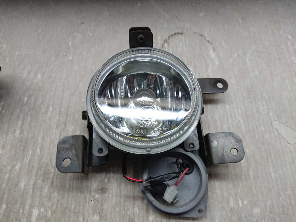 ミニキャブ U61 純正 フォグランプ 0865 タウンボックス クリッパー バン トラック U71(三菱用)｜売買されたオークション情報、yahooの商品情報をアーカイブ公開 ...