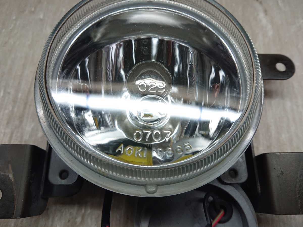 ミニキャブ U61 純正 フォグランプ 0865 タウンボックス クリッパー バン トラック U71(三菱用)｜売買されたオークション情報、yahooの商品情報をアーカイブ公開 ...