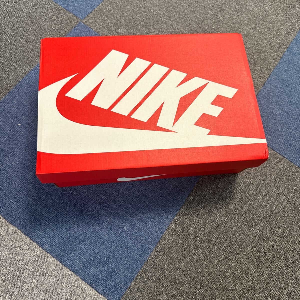 ビビアンウエストウッド vivine westwood vans バンズ コラボ スニーカー 箱 空箱 NIKE おまけ(バンズ)｜売買された ...