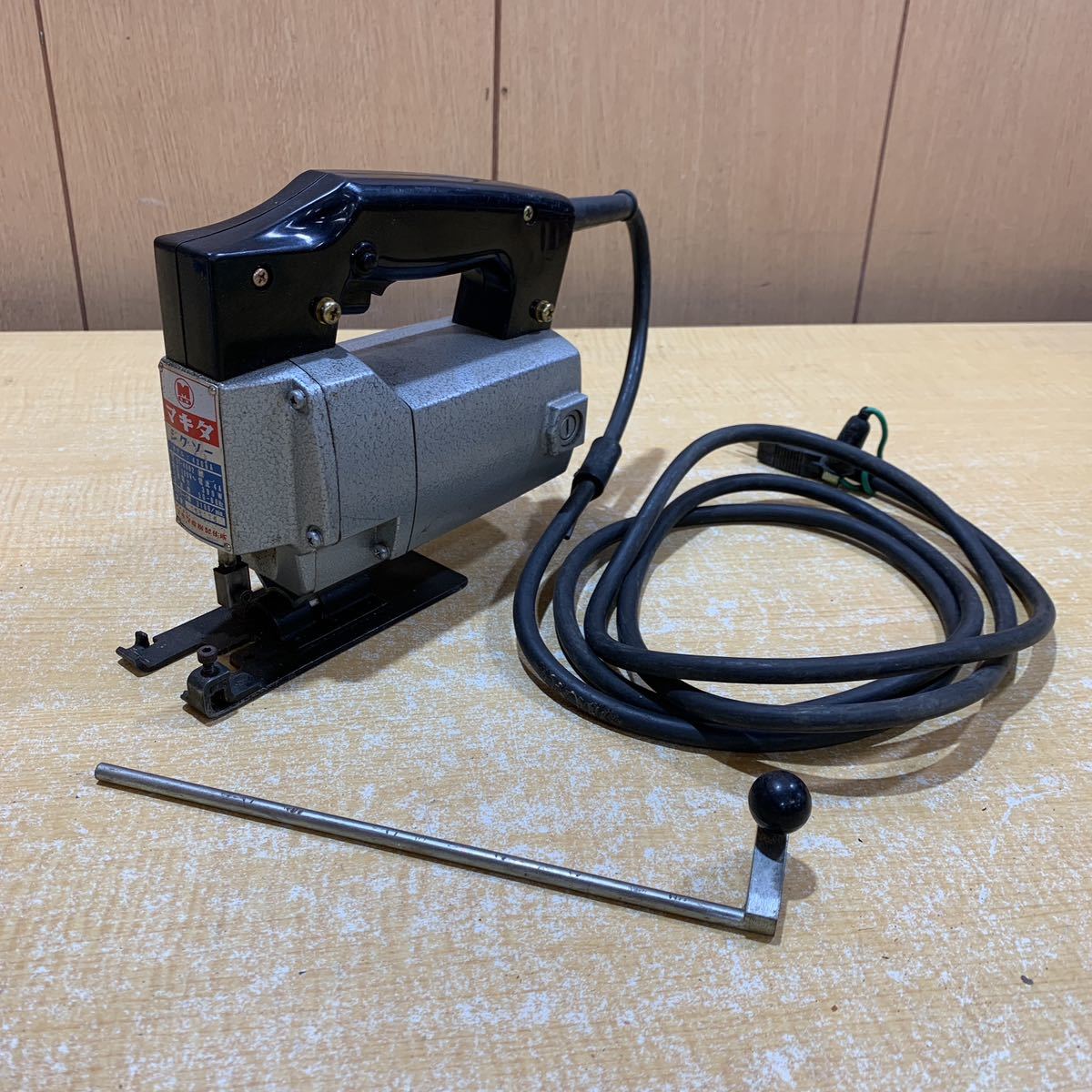 A makita マキタ ジグソー 4300A 電動工具 ②(ジグソー、電気のこぎり)｜売買されたオークション情報、yahooの商品情報をアーカイブ公開 - オークファン（aucfan.com）